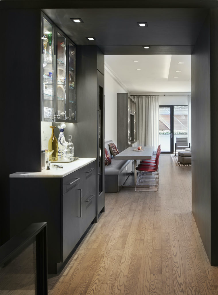 Bar & Beverage Spaces That Bring Holiday Cheer - Bentwood Luxury ...